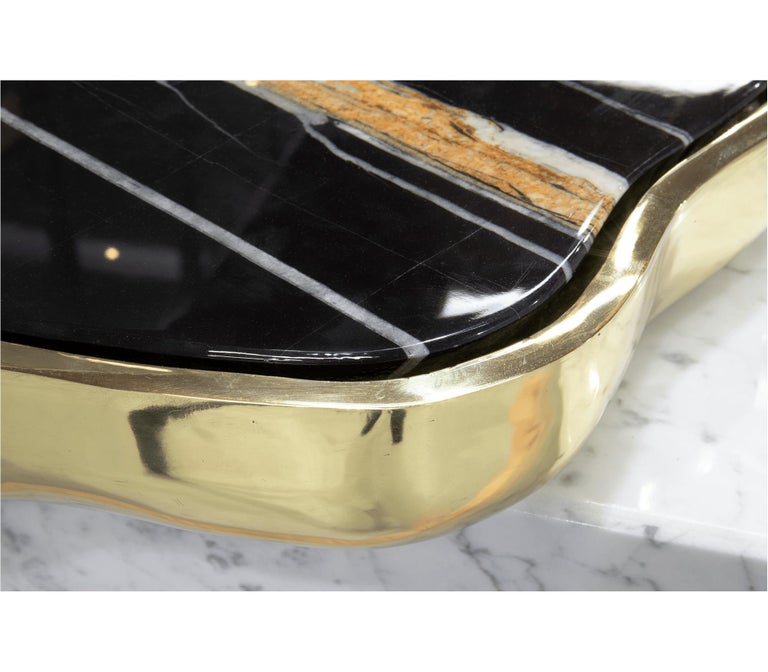 White Marble Center Table For Sale at 1stDibs