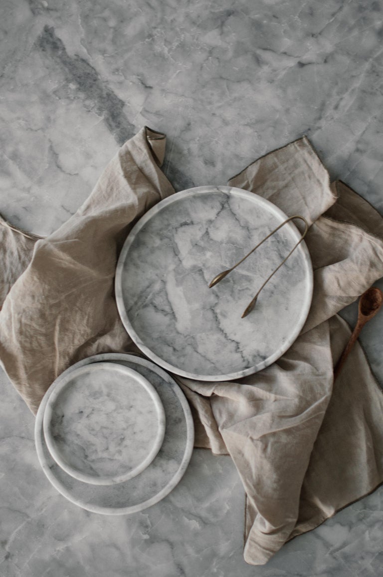 White Marble Plates Set at 1stDibs