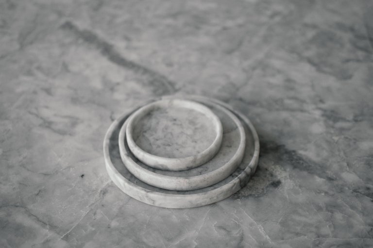 White Marble Plates Set at 1stDibs