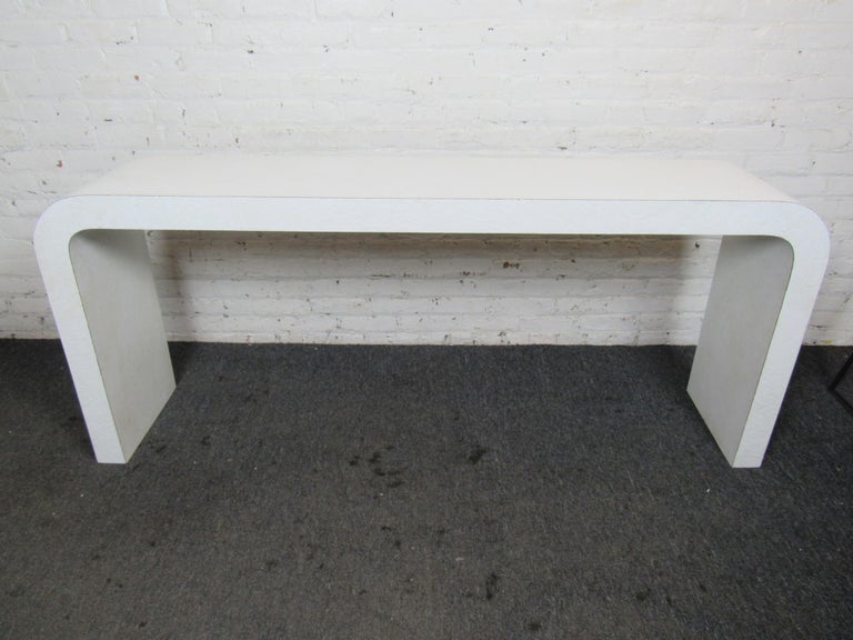 White Mid-Century Modern Arch Table For Sale at 1stDibs