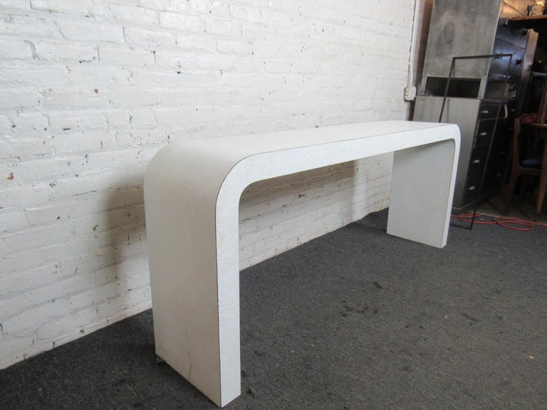 White Mid-Century Modern Arch Table For Sale at 1stDibs