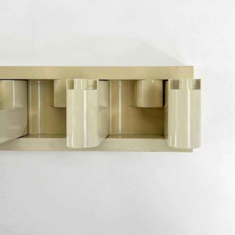 White Minivip Coat Rack by Benanti and Brunori for Velca Legnano, 1970s ...