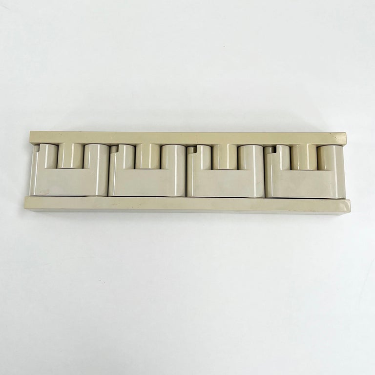 White Minivip Coat Rack by Benanti and Brunori for Velca Legnano, 1970s ...