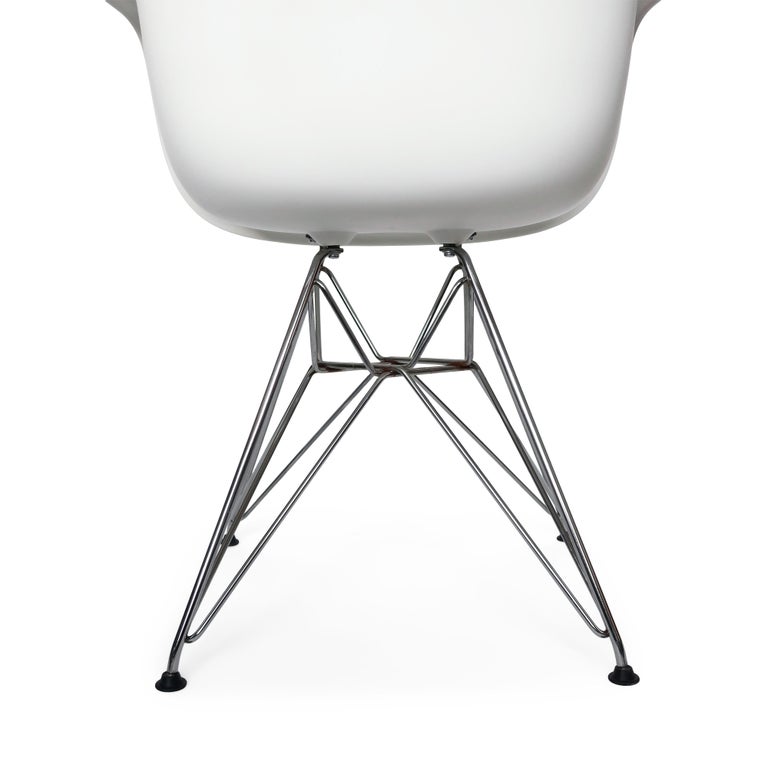 White Molded Eames Armchair on Eiffel Base for Herman Miller For Sale ...