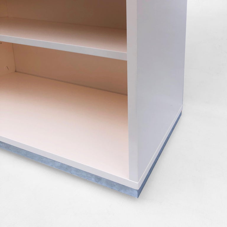 White Peach Lacquered Chrome Low 1970s Bookshelf Trolley Florence Knoll ...