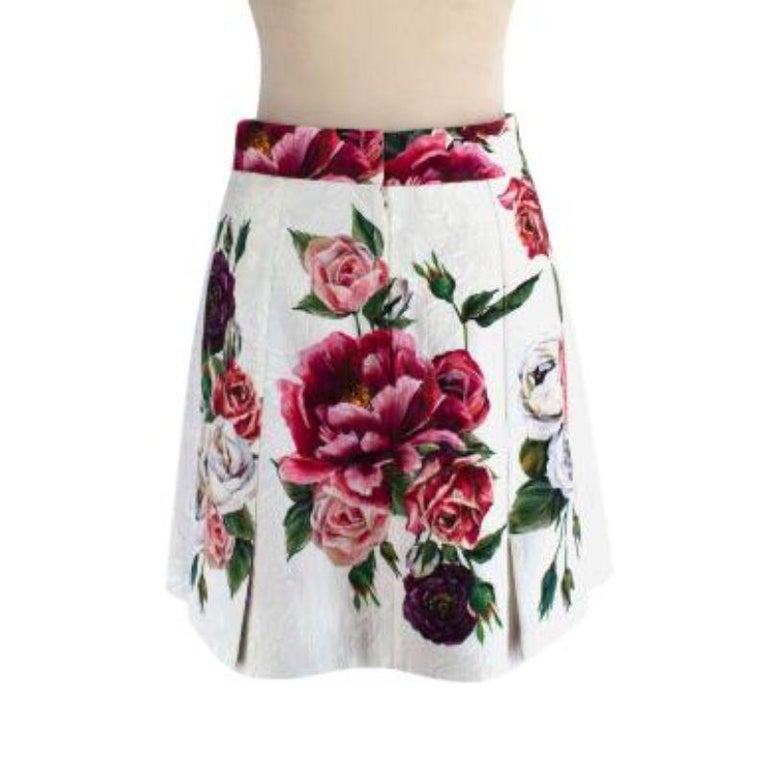 White rose printed damask mini skirt For Sale at 1stDibs