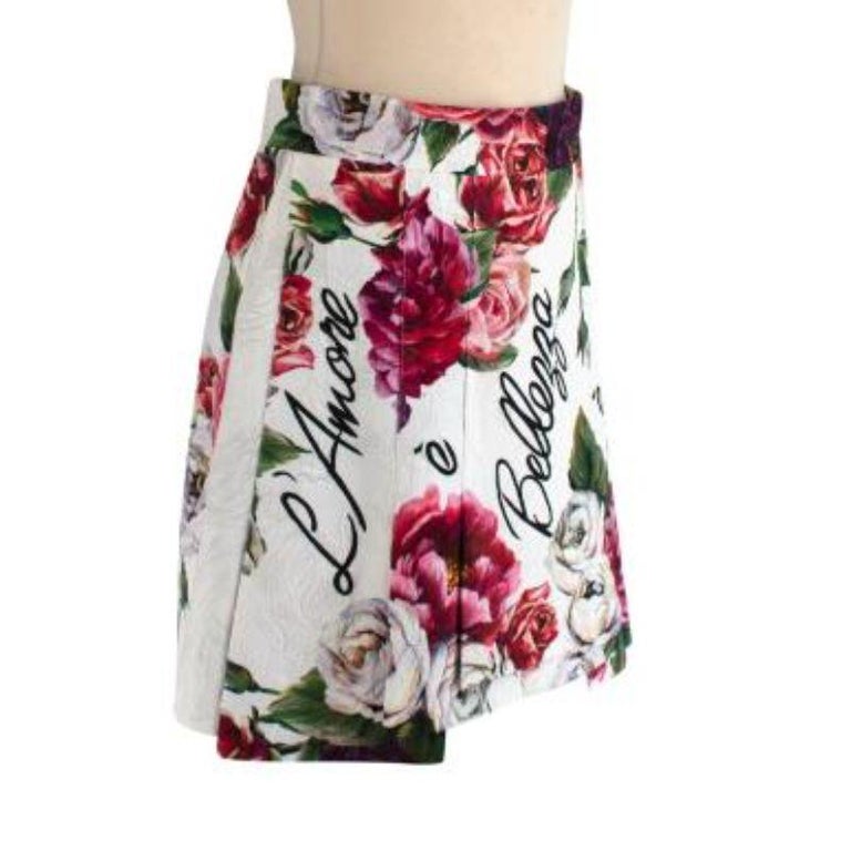 White rose printed damask mini skirt For Sale at 1stDibs