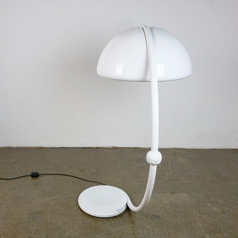 White Serpente Floor Lamp by Elio Martinelli for Martinelli Luce, Italy ...