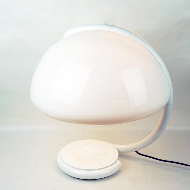 White Serpente Table Lamp by Elio Martinelli for Martinelli Luce, Italy ...