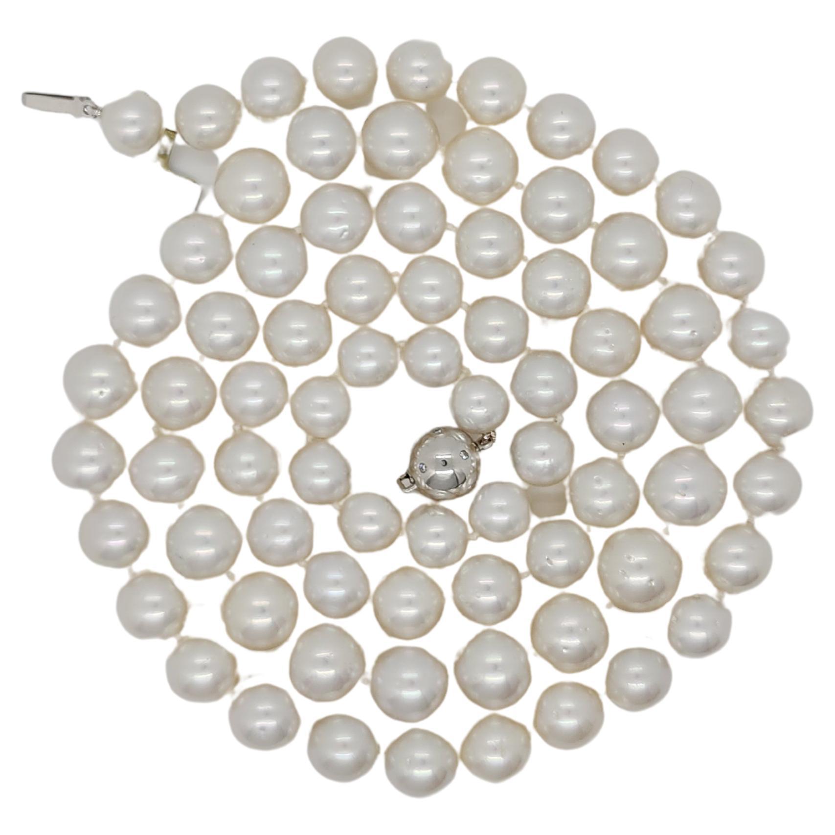White South Sea Pearl Necklace with 18k Gold Clasp For Sale at 1stDibs ...