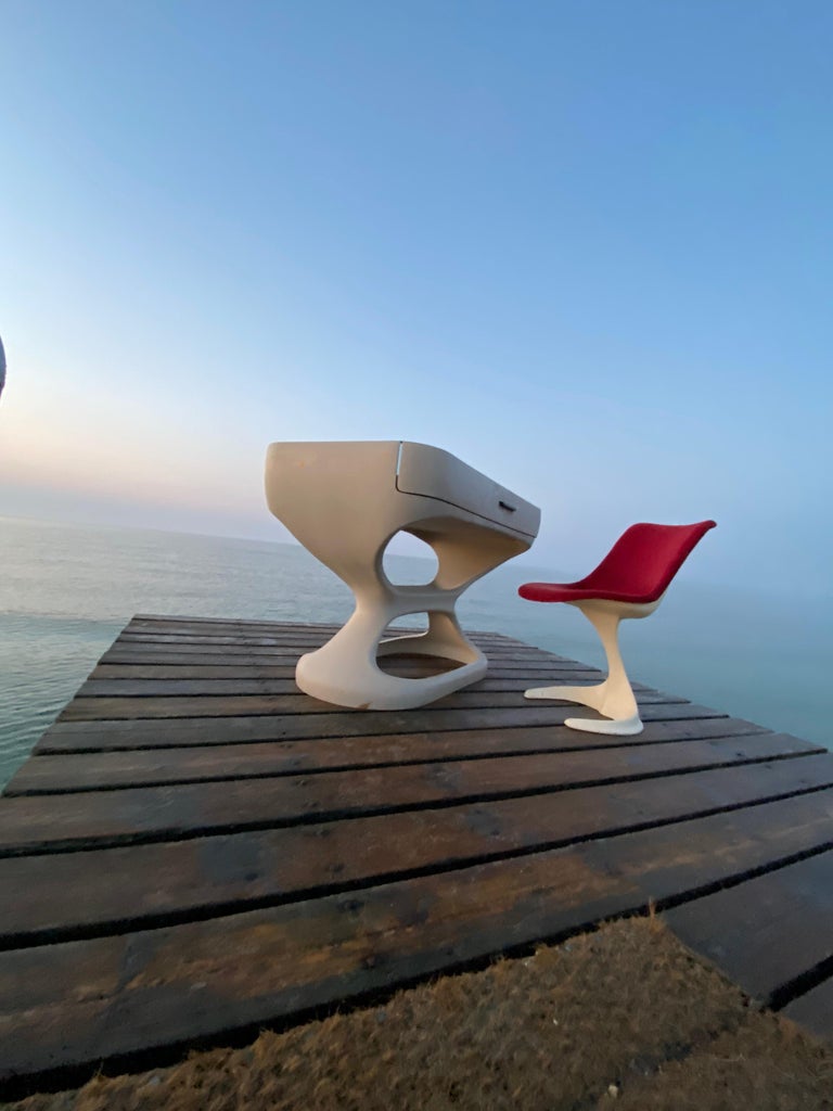 White Space Age Desk Made in Italy, 1970s at 1stDibs | space age table