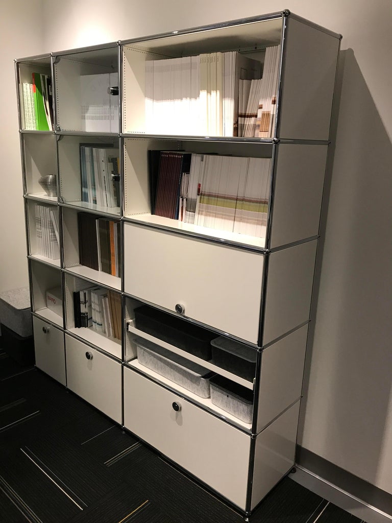 White USM Haller Shelf with Chrome Frame at 1stDibs | usm inos box