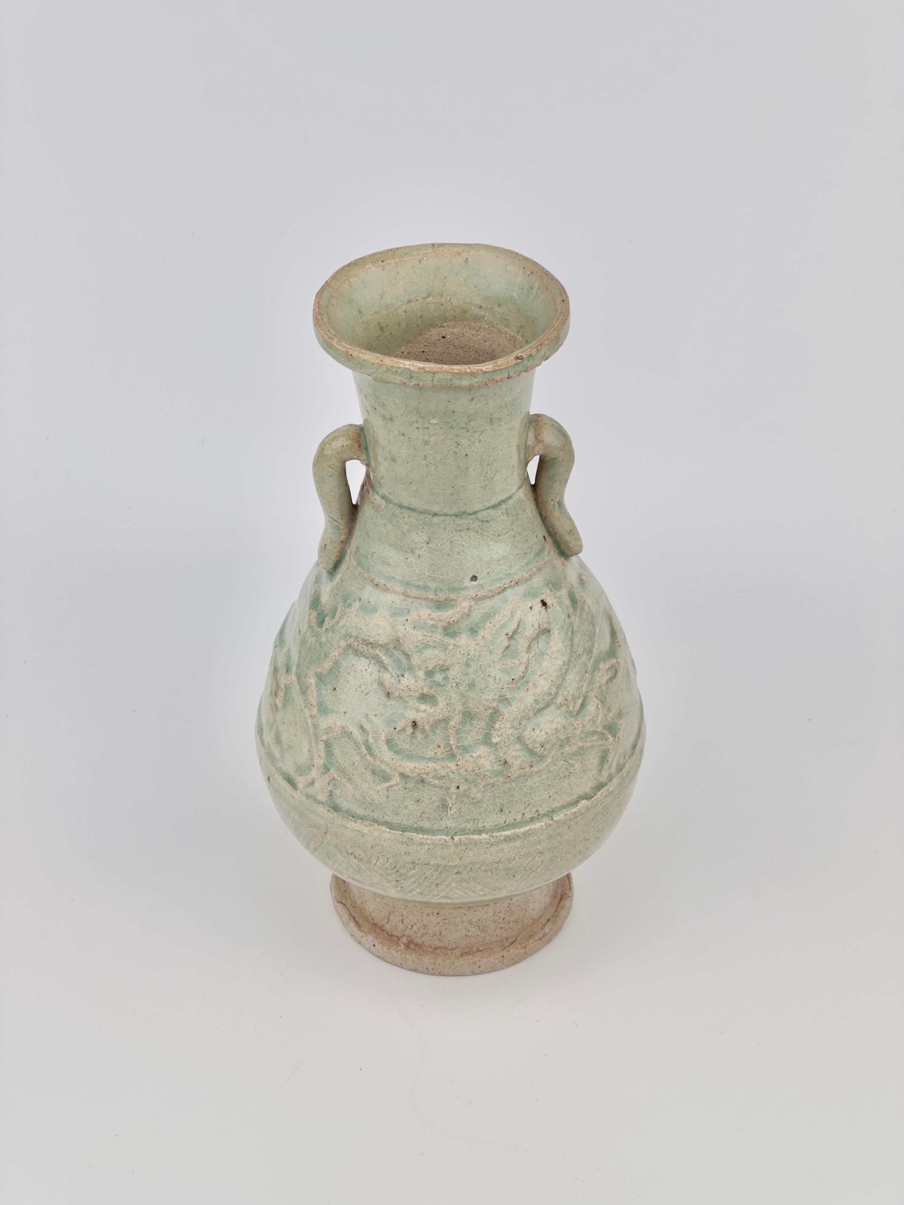 White Ware with two dragons, Yuan Dynasty, 13-14th century For Sale at ...