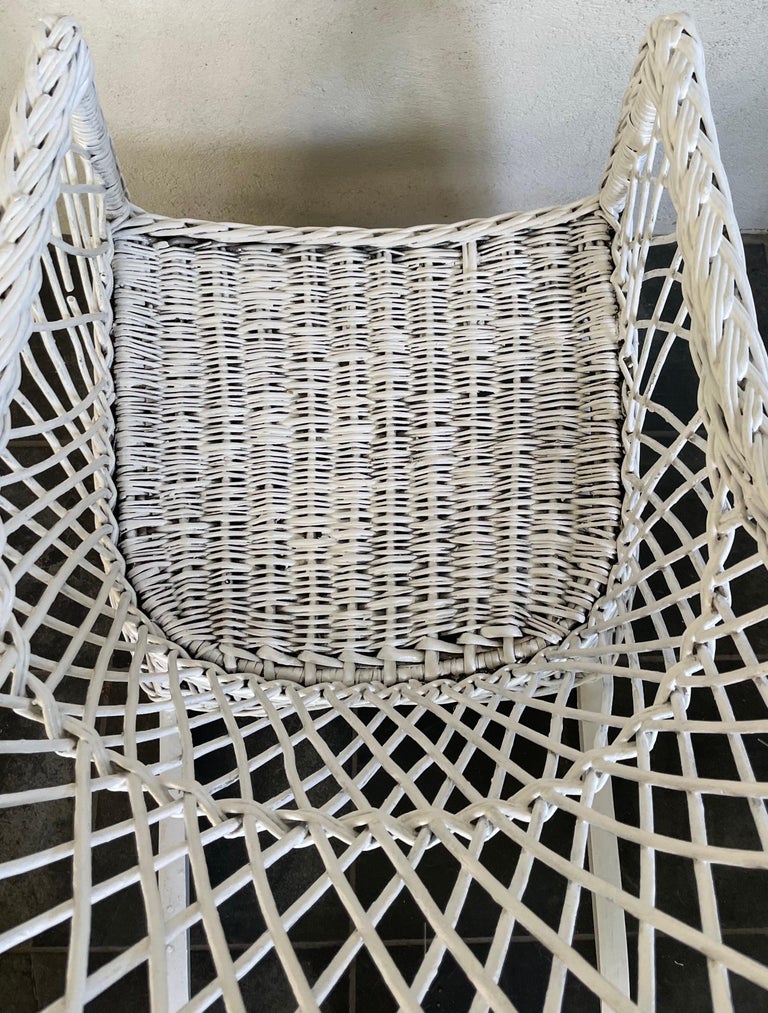 White Wicker Rocking Chair For Sale at 1stDibs