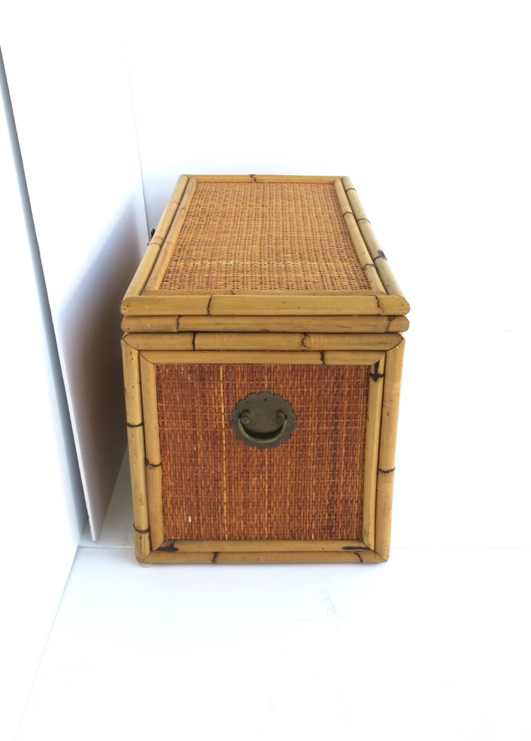 Wicker Bamboo Storage Chest Trunk Box or Cocktail Table For Sale at 1stDibs