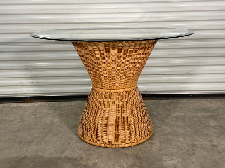 Wicker Round Pedestal Glass Top Dining Table For Sale at 1stDibs