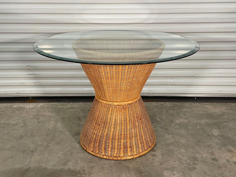 Wicker Round Pedestal Glass Top Dining Table For Sale at 1stDibs