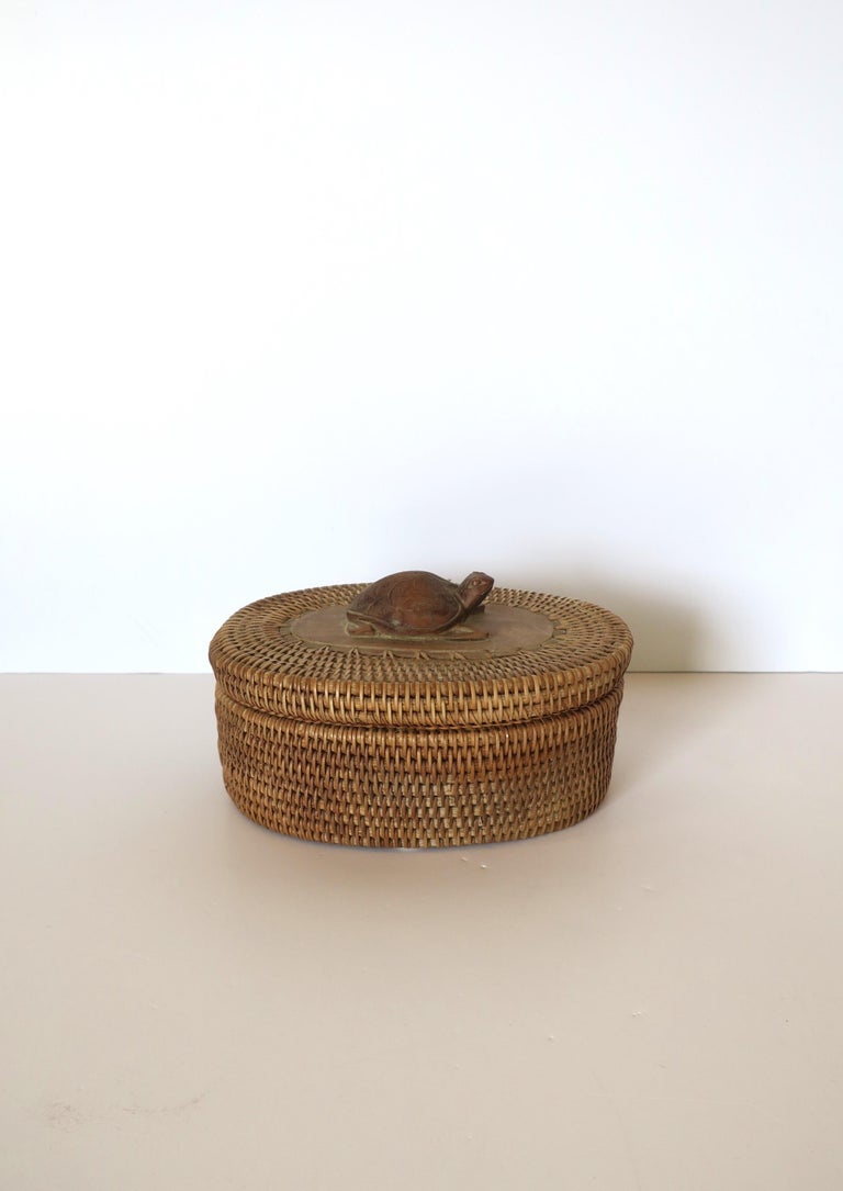 Wicker Storage Box with Wood Turtle Top For Sale at 1stDibs