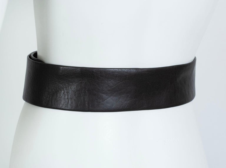 Wide Adjustable Brown Leather Statement Belt w Rococo Gold Buckle – XS ...