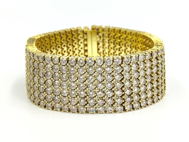 Wide Diamond Bracelet 37.50 Carat 18 Karat Yellow Gold For Sale at 1stDibs