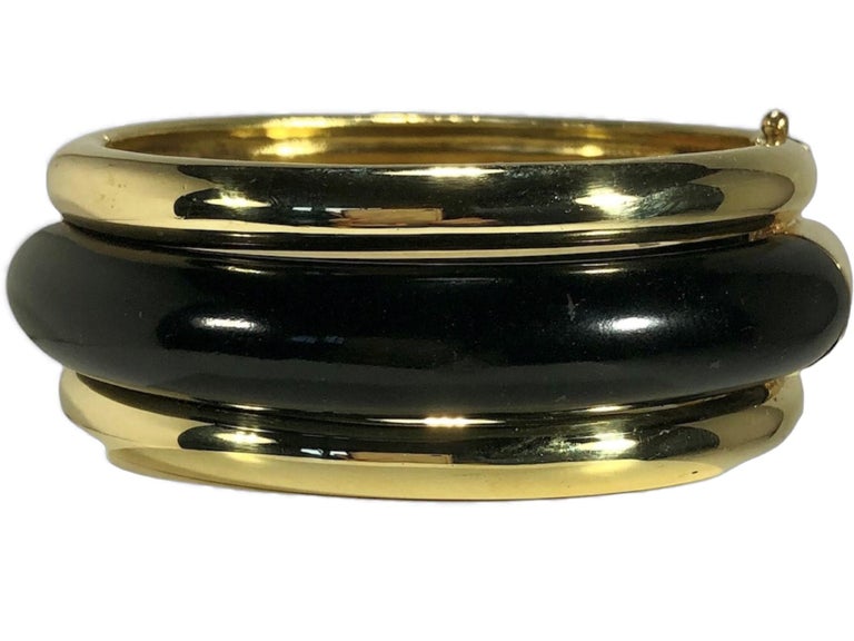 Wide Vintage 18k Yellow Gold and Black Jade Bombe Bangle Bracelet For ...