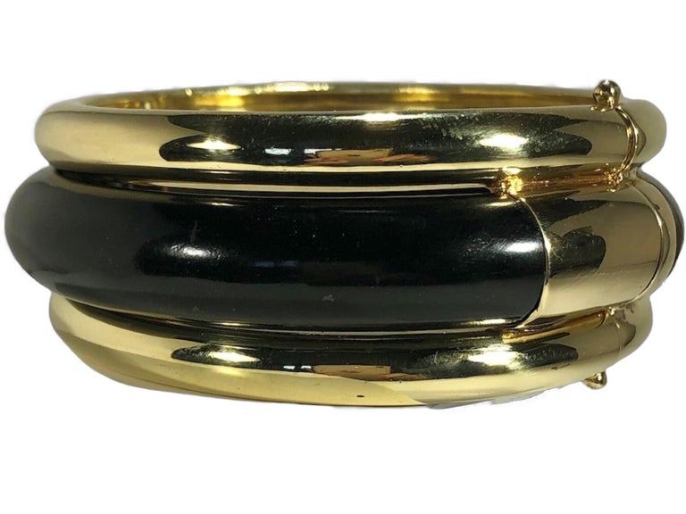 Wide Vintage 18k Yellow Gold and Black Jade Bombe Bangle Bracelet For ...