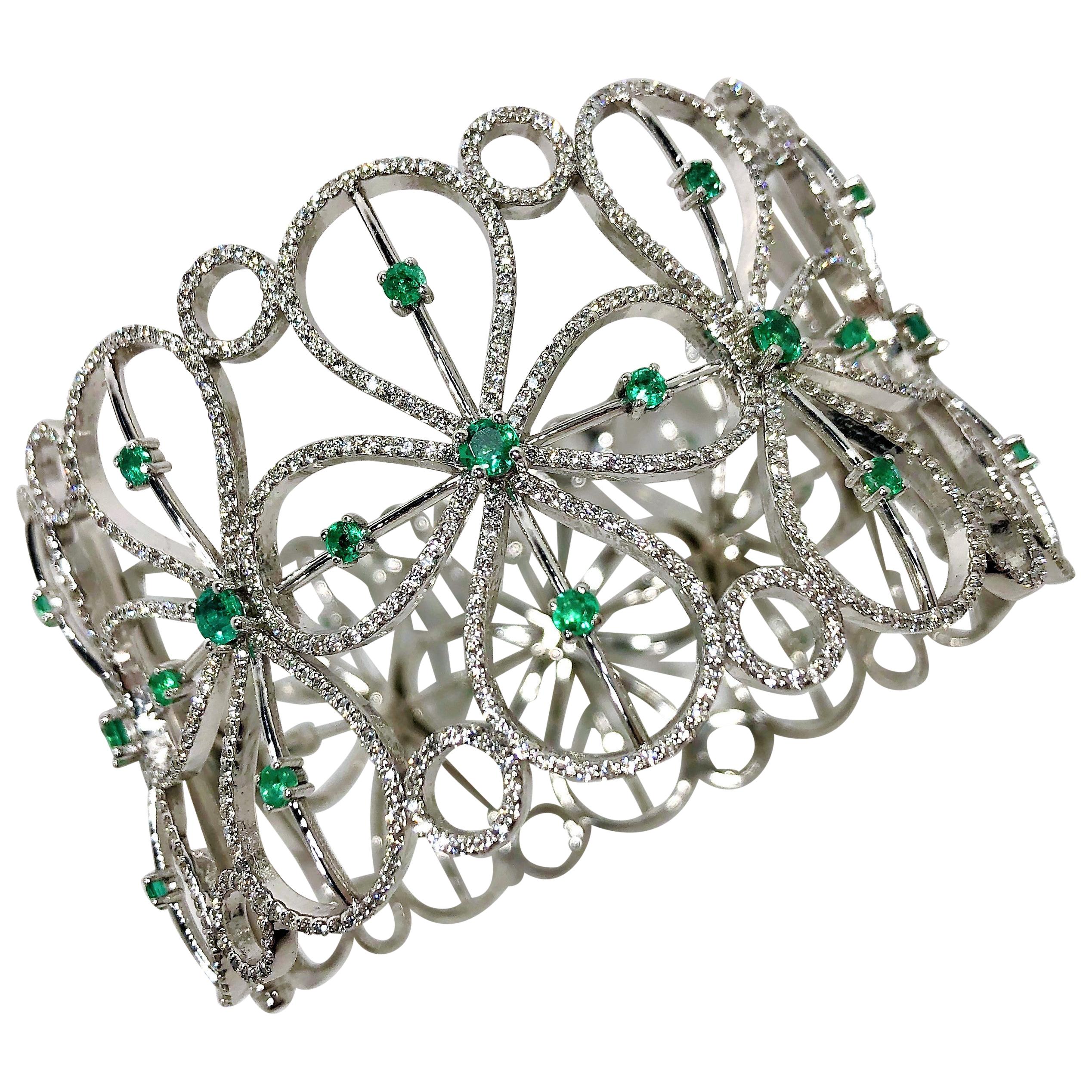 Emerald Diamond Gold Cuff For Sale at 1stDibs