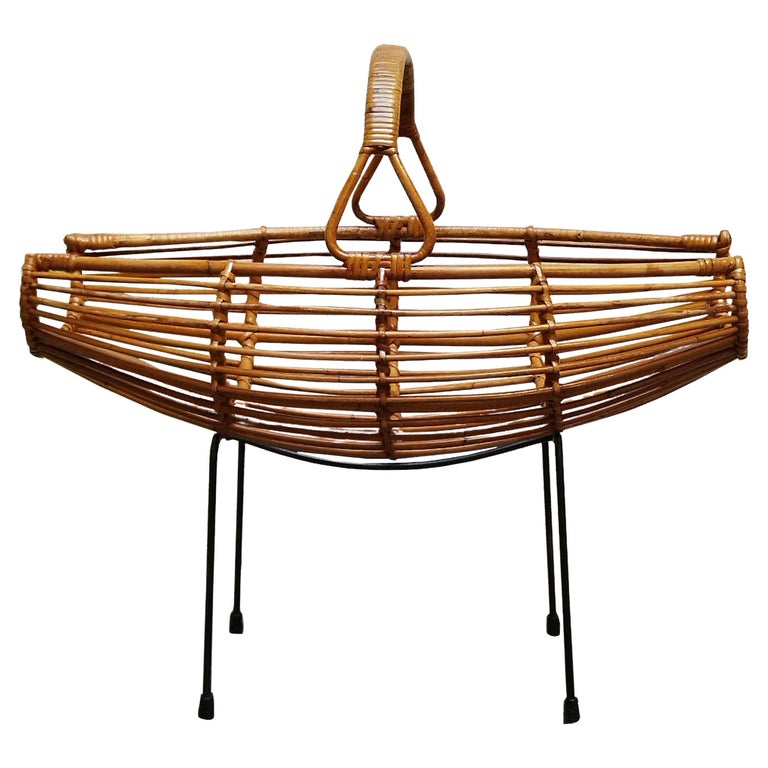Wiker Curved Magazine Stand, Italy, 1950s For Sale at 1stDibs