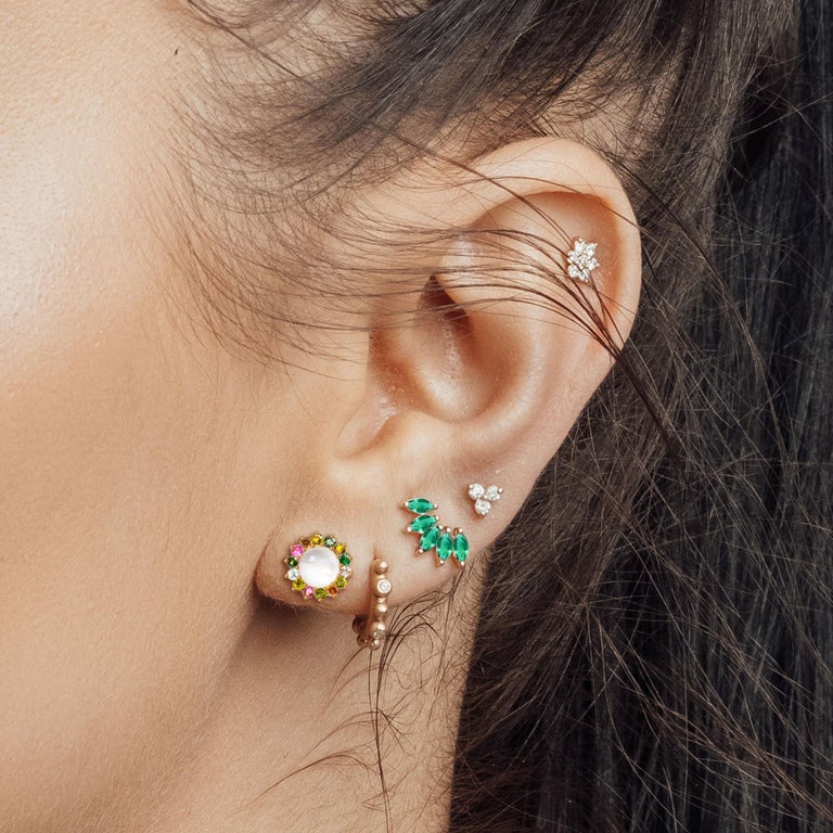 Wild Side 18k Emerald Gold Stud Earrings For Sale at 1stDibs