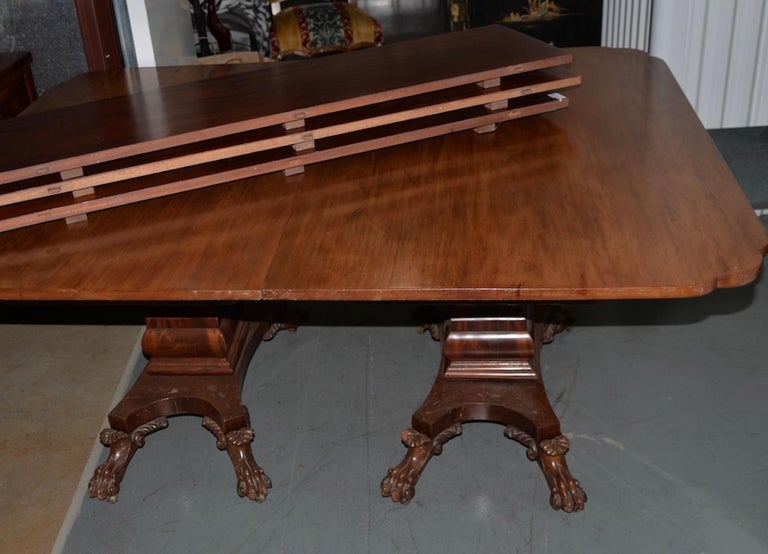 William IV Mahogany Dining Table with Lions Paw Feet, 19th Century For ...