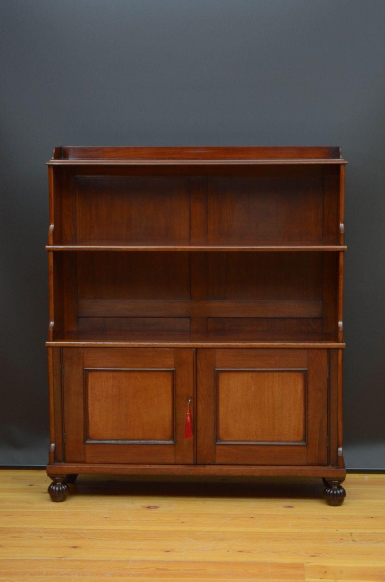 William iv Waterfall Bookcase in Mahogany For Sale at 1stDibs
