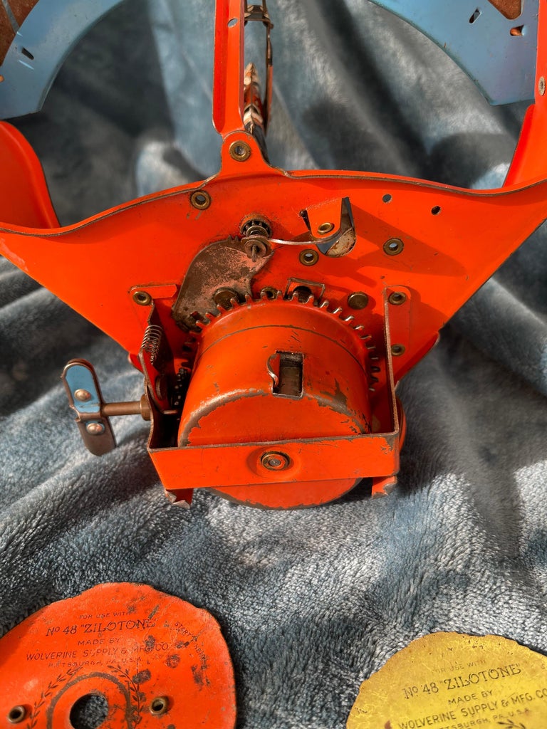 Wind Up Musical Toy 'Zilotone', Clown Playing Xylophone, Wolverine Co ...