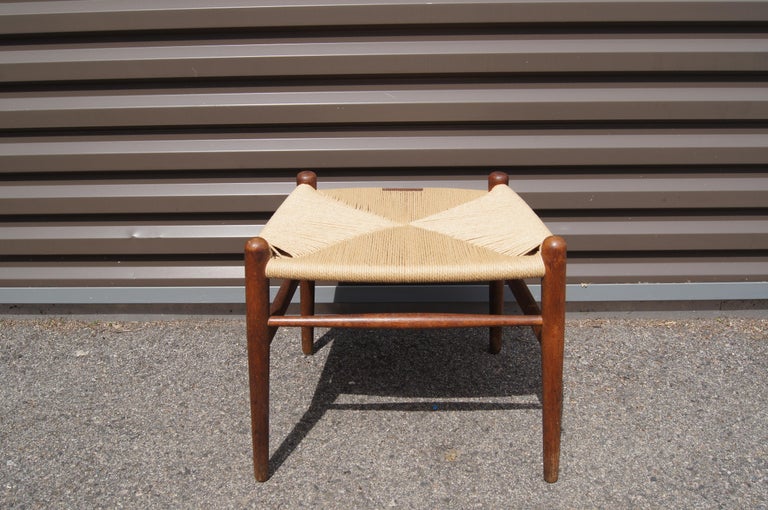 Wishbone Ottoman by Hans J. Wegner For Sale at 1stDibs