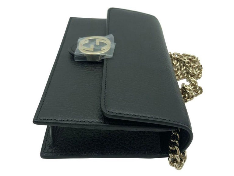 Womens Designer Gucci Interlocking GG Wallet on chain Crossbody Bag ...