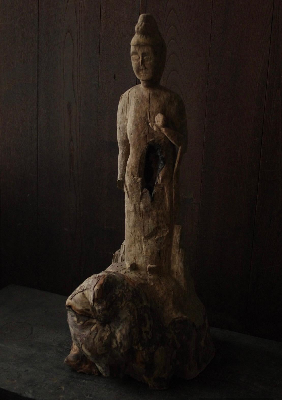 Japanese Wooden carved statue of Kannon Bodhisattva / Edo period Wabi ...