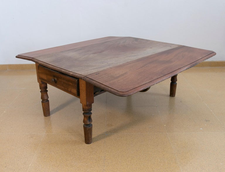 Wooden Coffee Wing Table with Drawers on the Side For Sale at 1stDibs