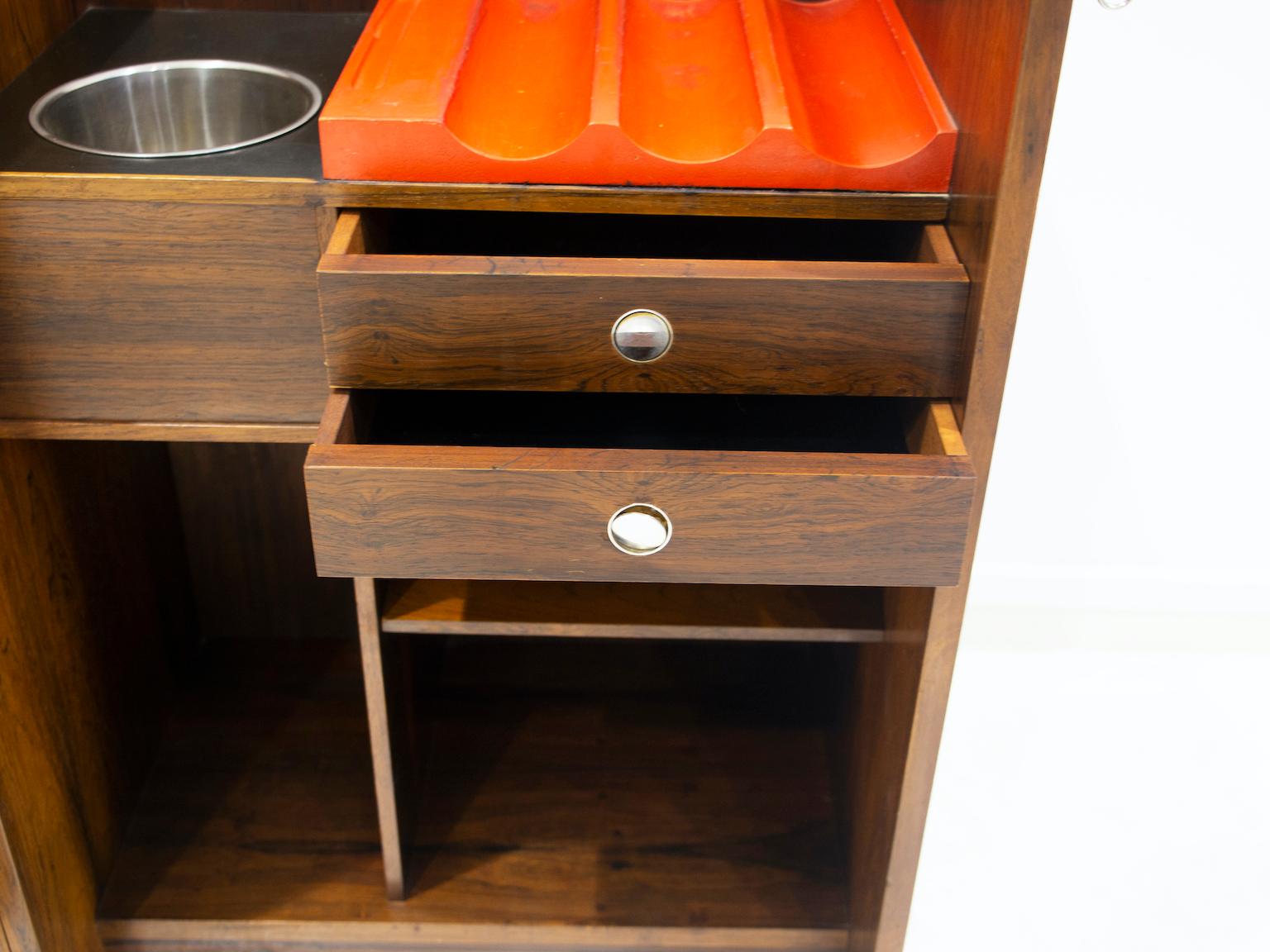 Wooden Free-Standing Dry Bar with Flip-up Top For Sale at 1stDibs