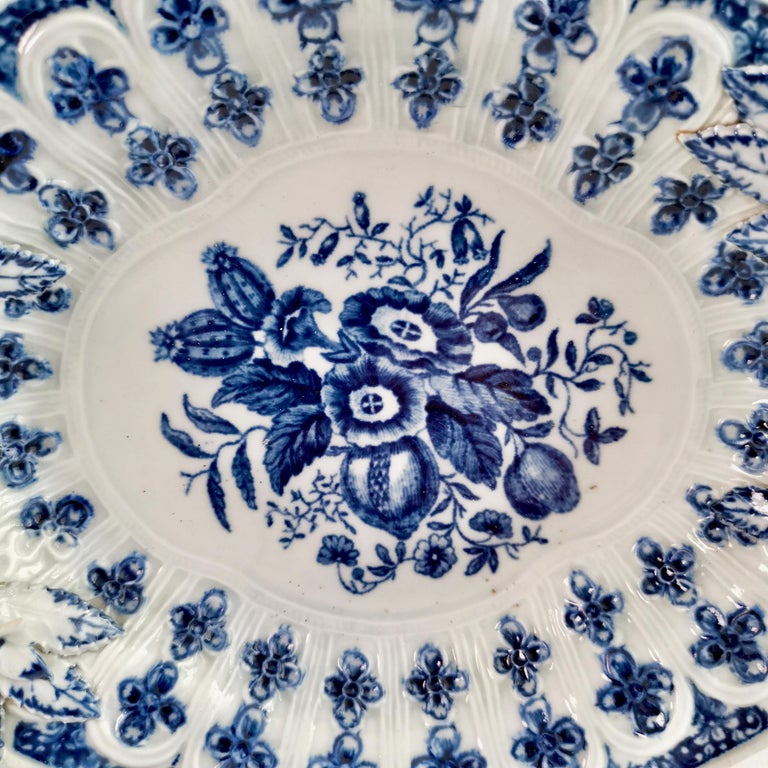 Worcester Porcelain Dish, Blue on White Pine Cone Pattern, circa 1770 ...