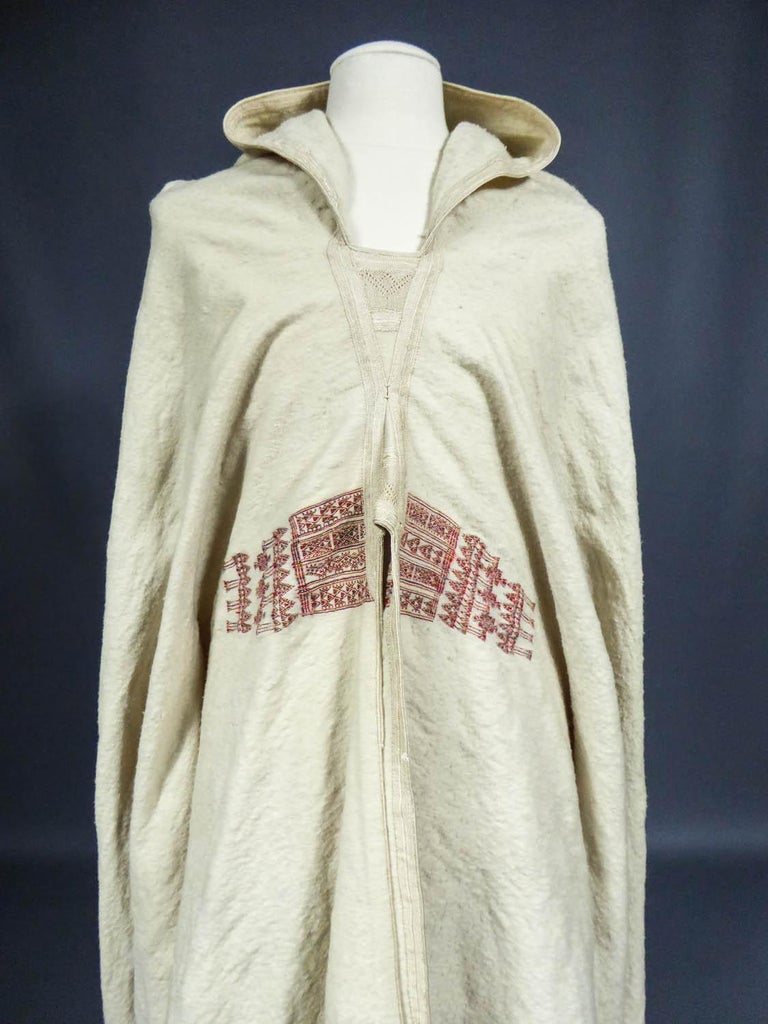 Woven Wool Burnous Traditional Cape - Tunisia around 1950 at 1stDibs ...