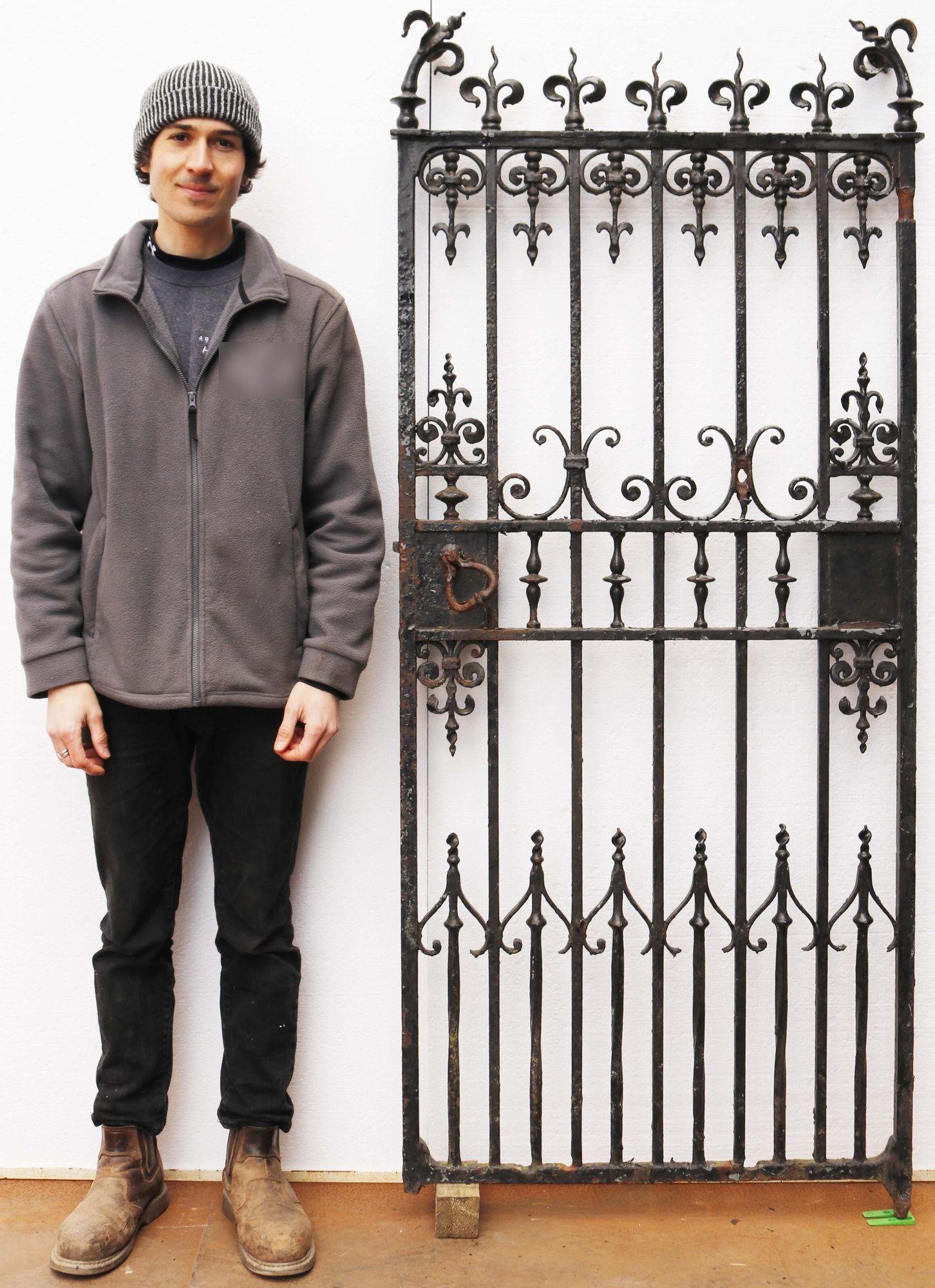 Wrought Iron Gate with Stylised Finials For Sale at 1stDibs