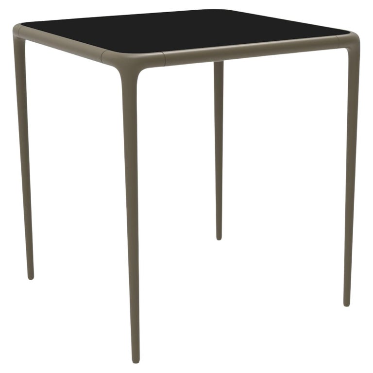 Table Xaloc 70 avec plateau en verre et bronze, par Mowee - En vente ...