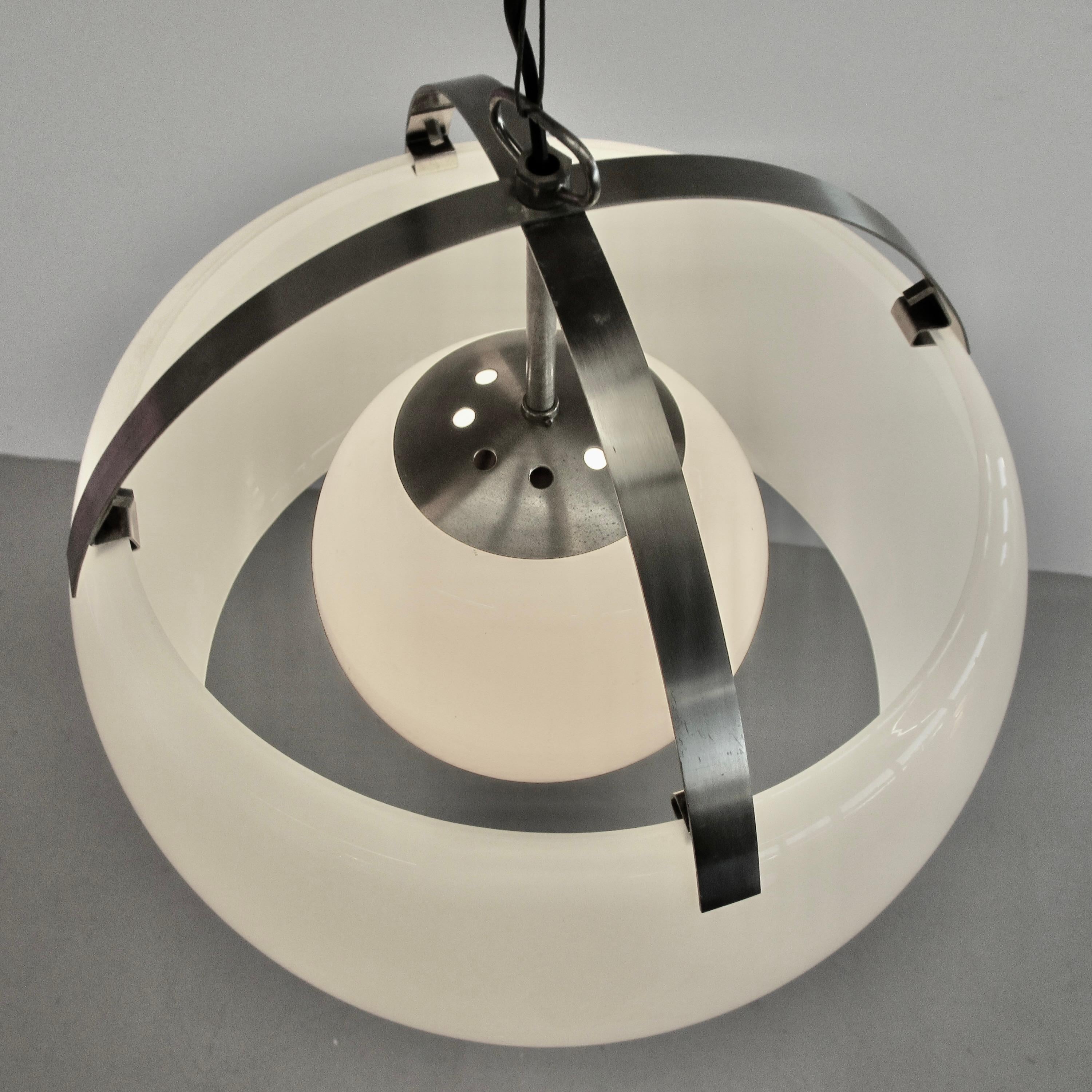 XL Omega Hanging Lamp by Vico Magistretti, Artemide, 1962 at 1stDibs