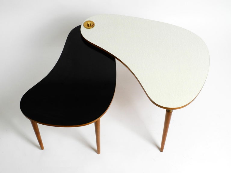 Xl Three-Legged Midcentury Kidney Side Table Consisting of Two Twistable Tables For Sale at 1stDibs