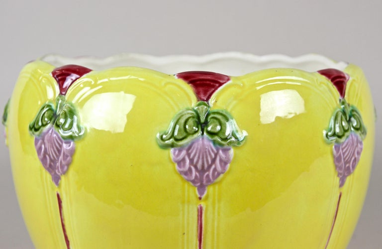 Yellow Art Nouveau Majolica Cachepot by Royal Dux, CZ circa 1918 at 1stDibs