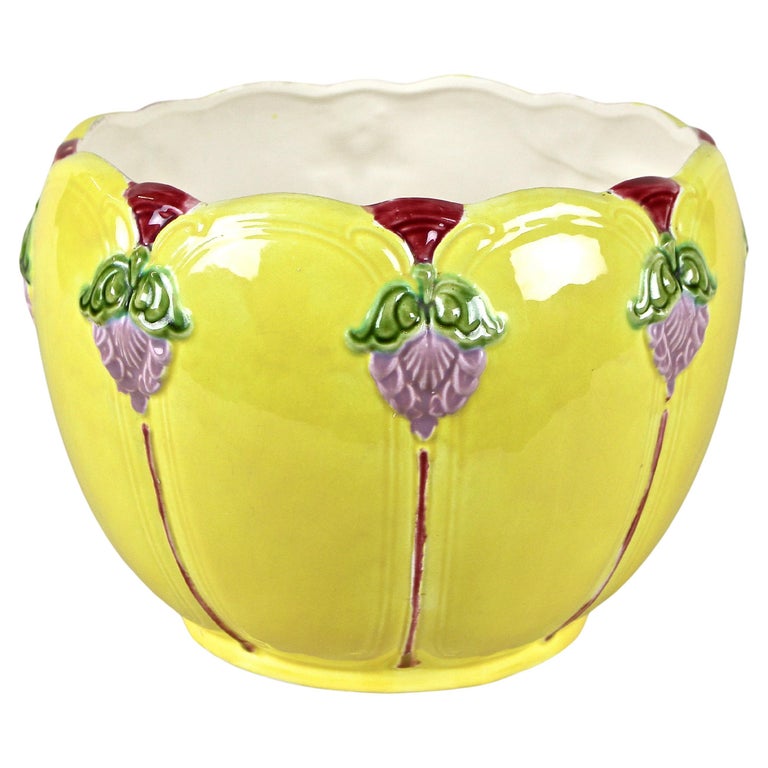 Yellow Art Nouveau Majolica Cachepot by Royal Dux, CZ circa 1918 at 1stDibs