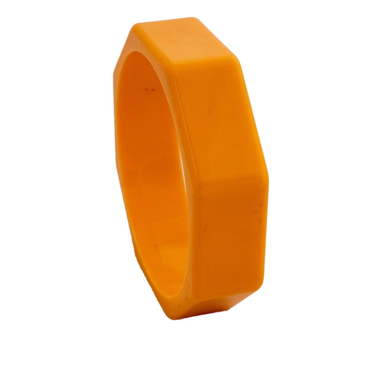 Yellow bakelite bangle in octagon shape, France fifties For Sale at 1stDibs