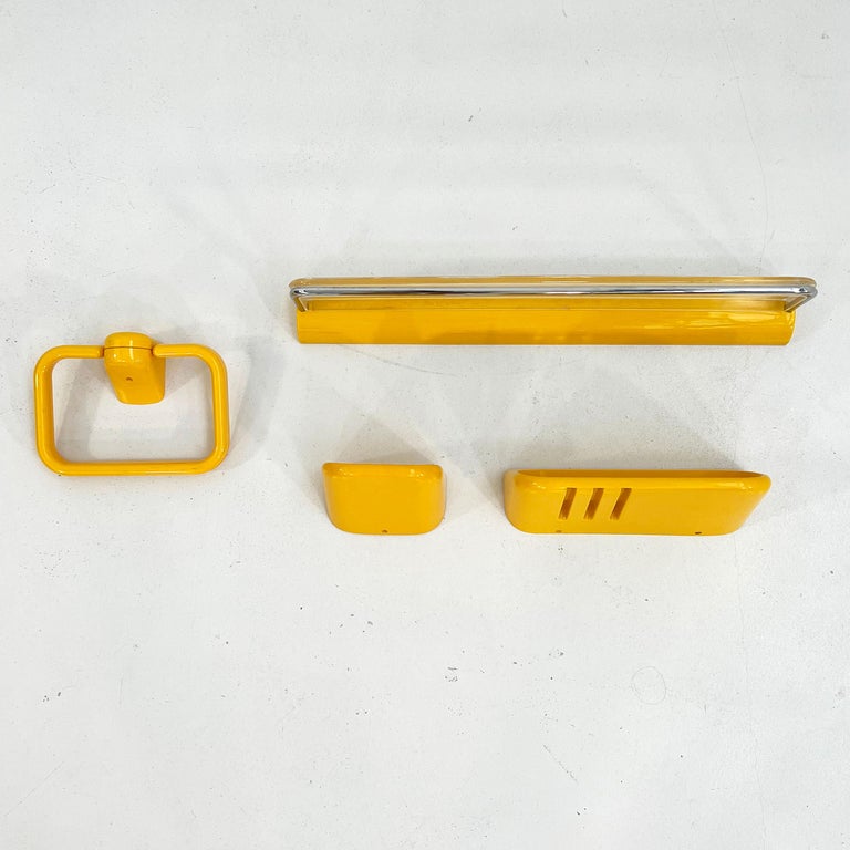Yellow Bathroom Set by Makio Hasuike for Gedy, 1970s at 1stDibs