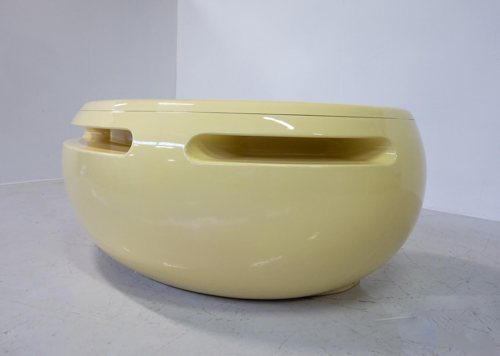 Yellow Boomerang Desk by Maurice Calka for LeLeu Deshays, France, 1970s ...