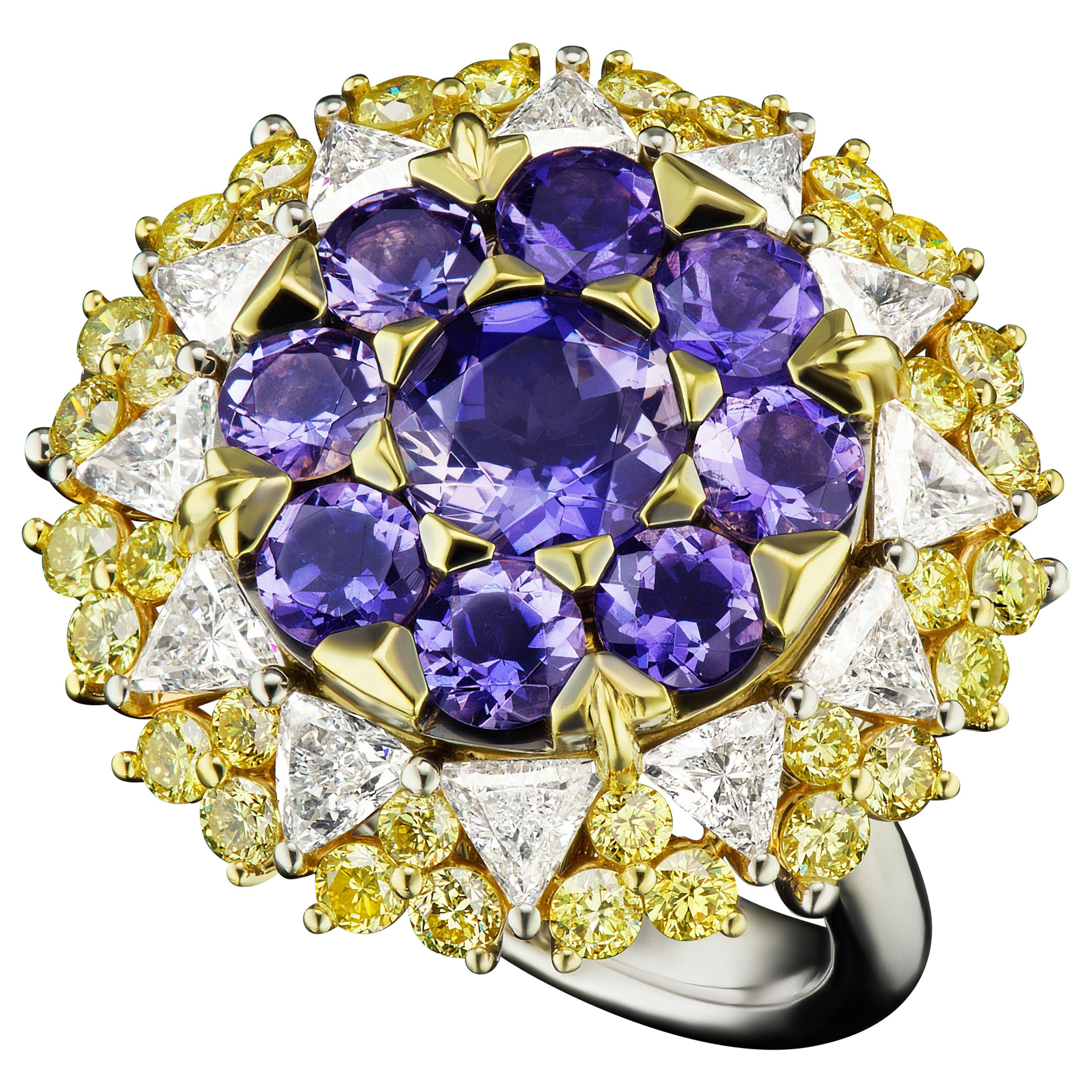 JAG New York Yellow Diamond Leaf Ring in 18K Yellow Gold For Sale at ...