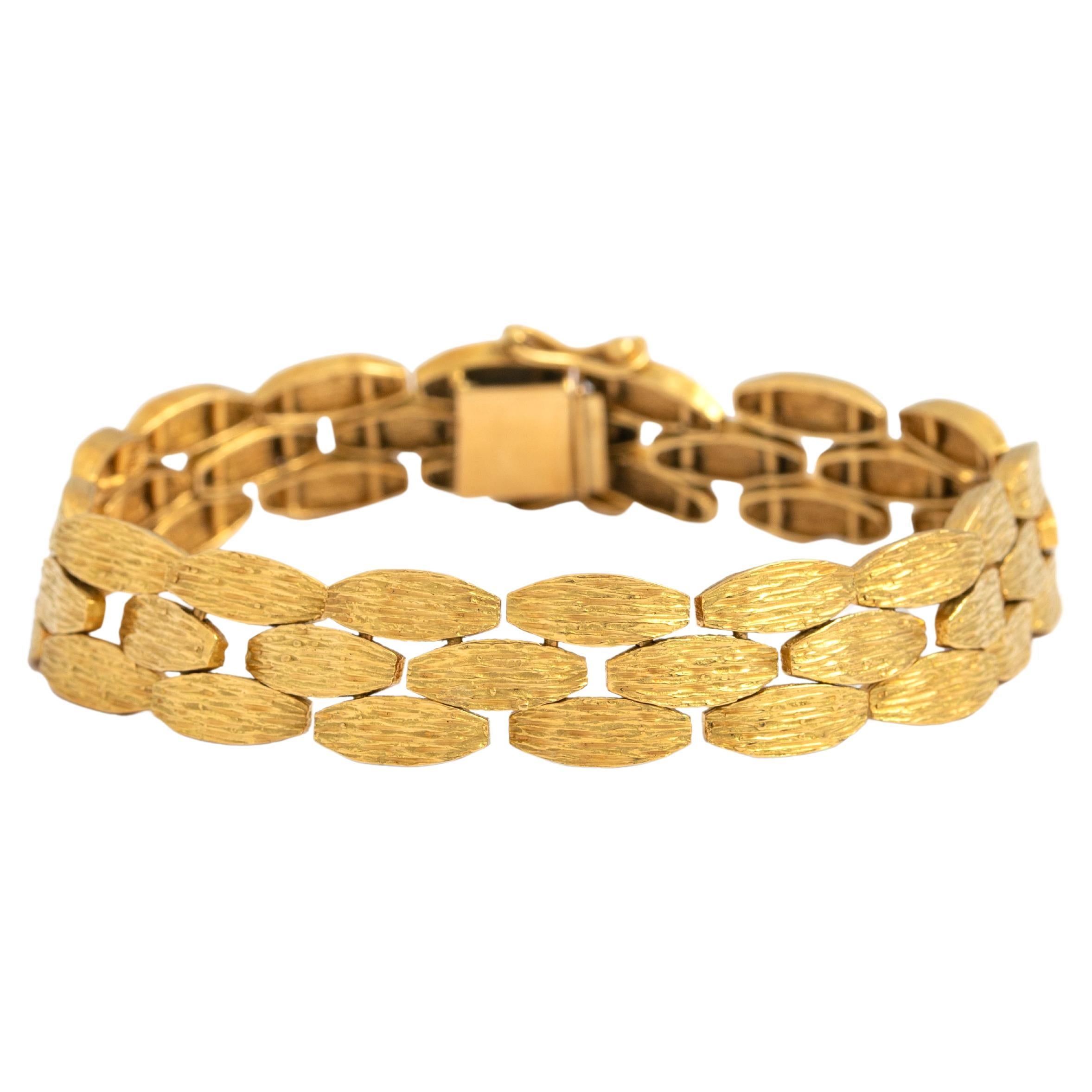 Antique Yellow Gold 18k Bangle Bracelet For Sale at 1stDibs